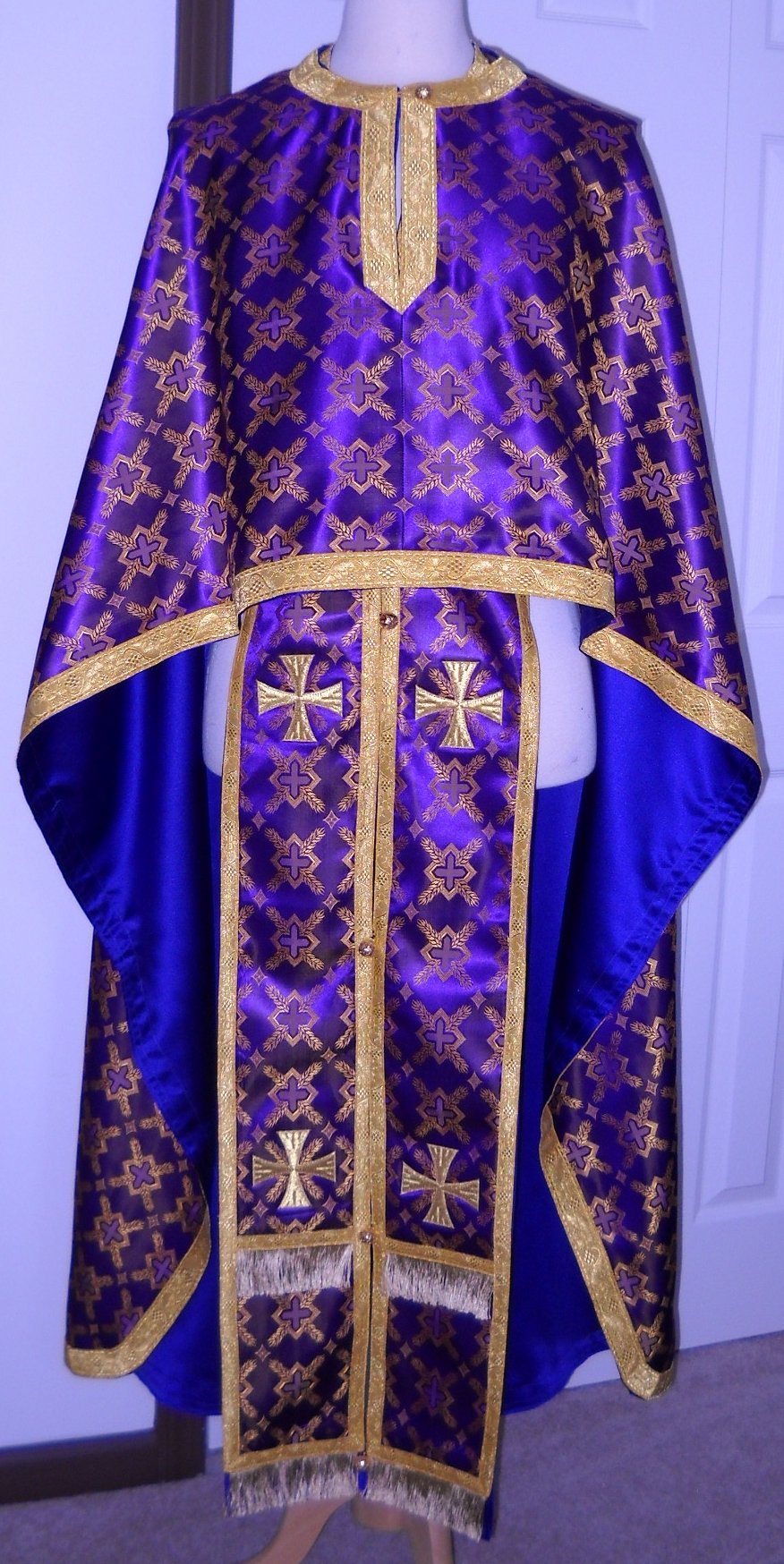 Orthodox Byzantine Vestments, Cassocks, Prayer Ropes, & Gifts ...