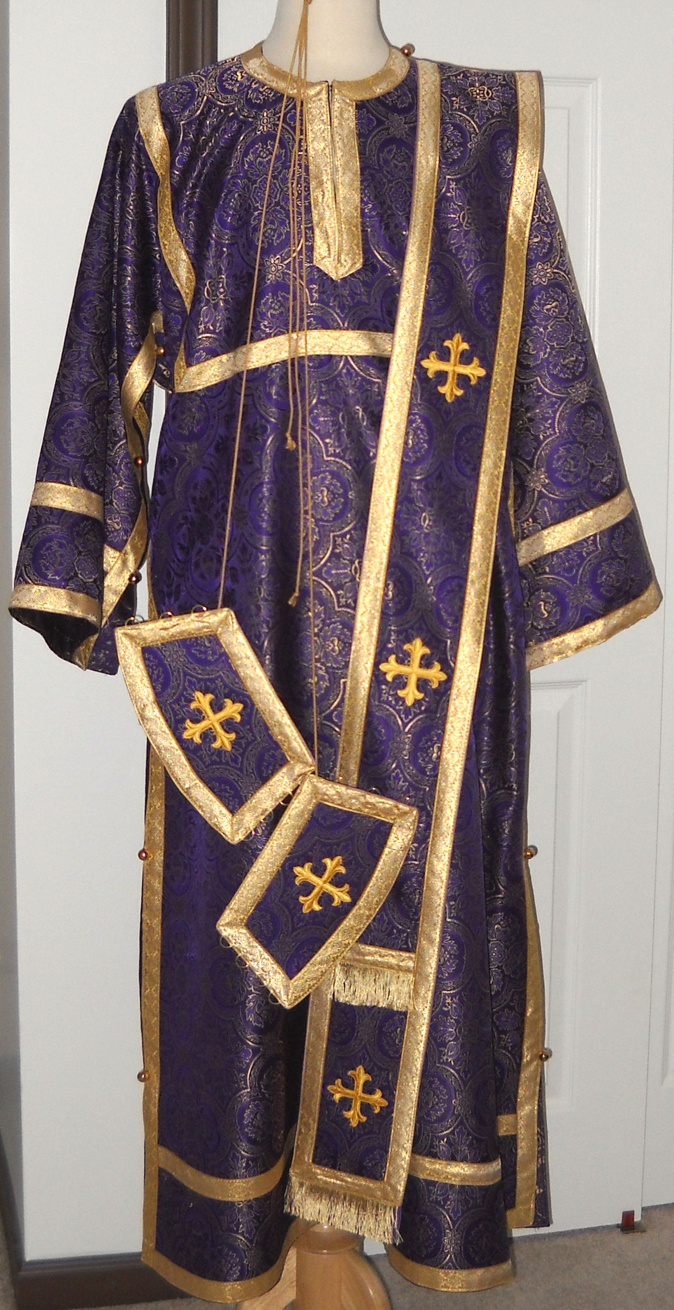 Orthodox Byzantine Vestments, Cassocks, Prayer Ropes, & Gifts ...
